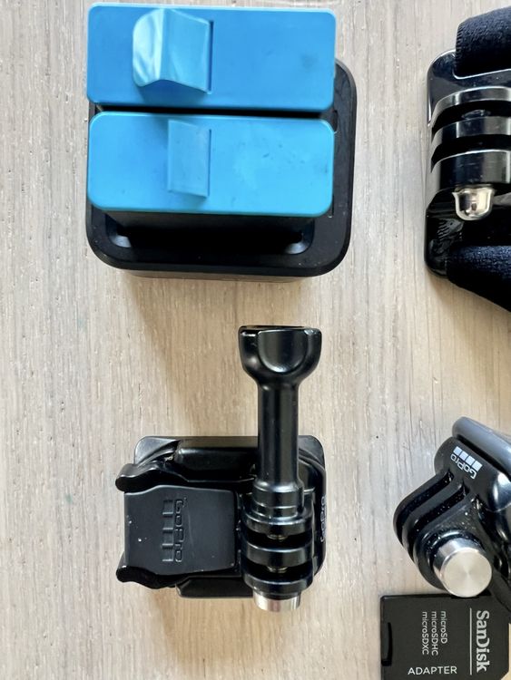 GoPro HERO 10 (Gebraucht) in Cheyres für CHF 120 – mit Lieferung auf ...