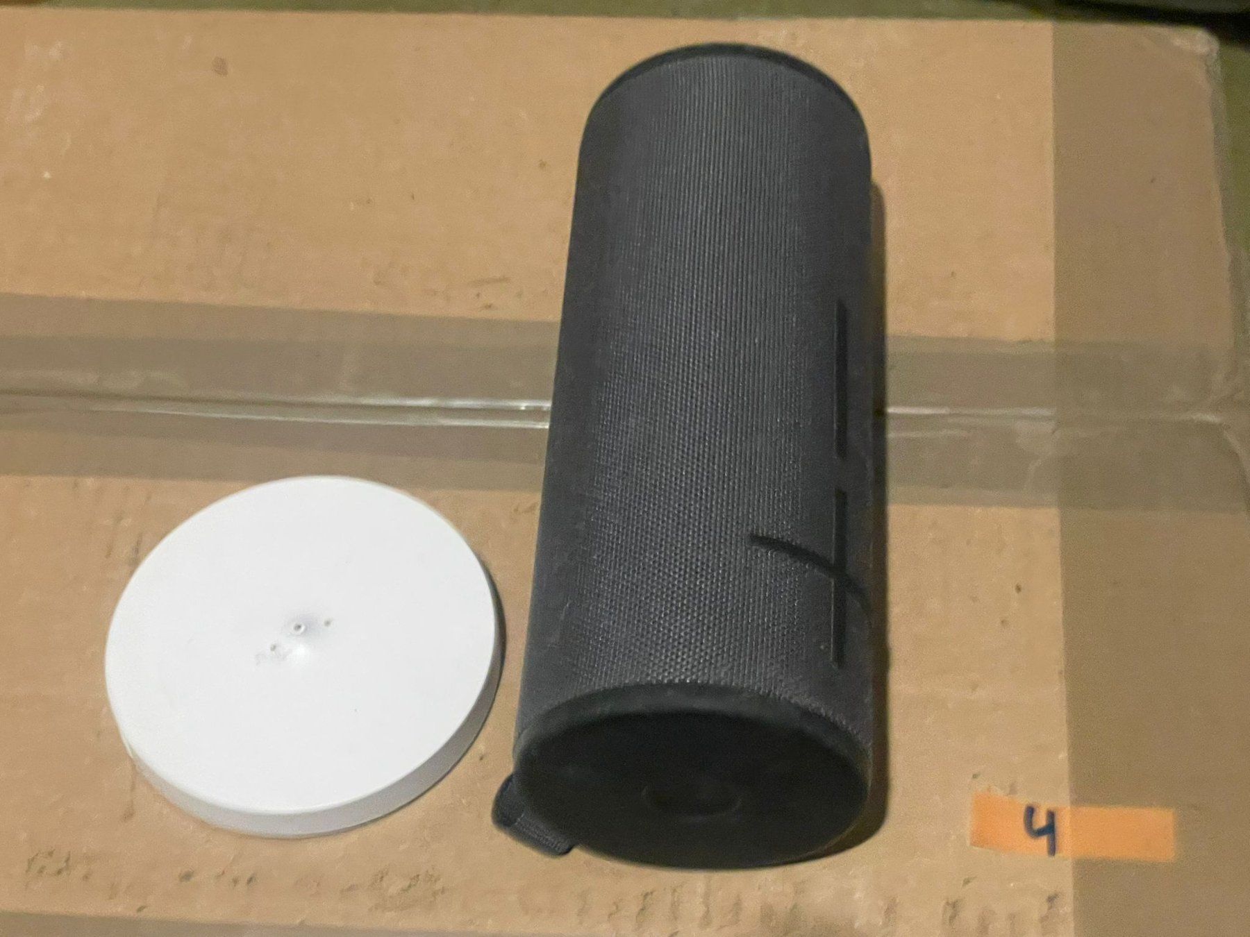 UE Boom 3 Inkl Ladestation (Top Zustand) (Neu (gemäss Beschreibung)) in ...