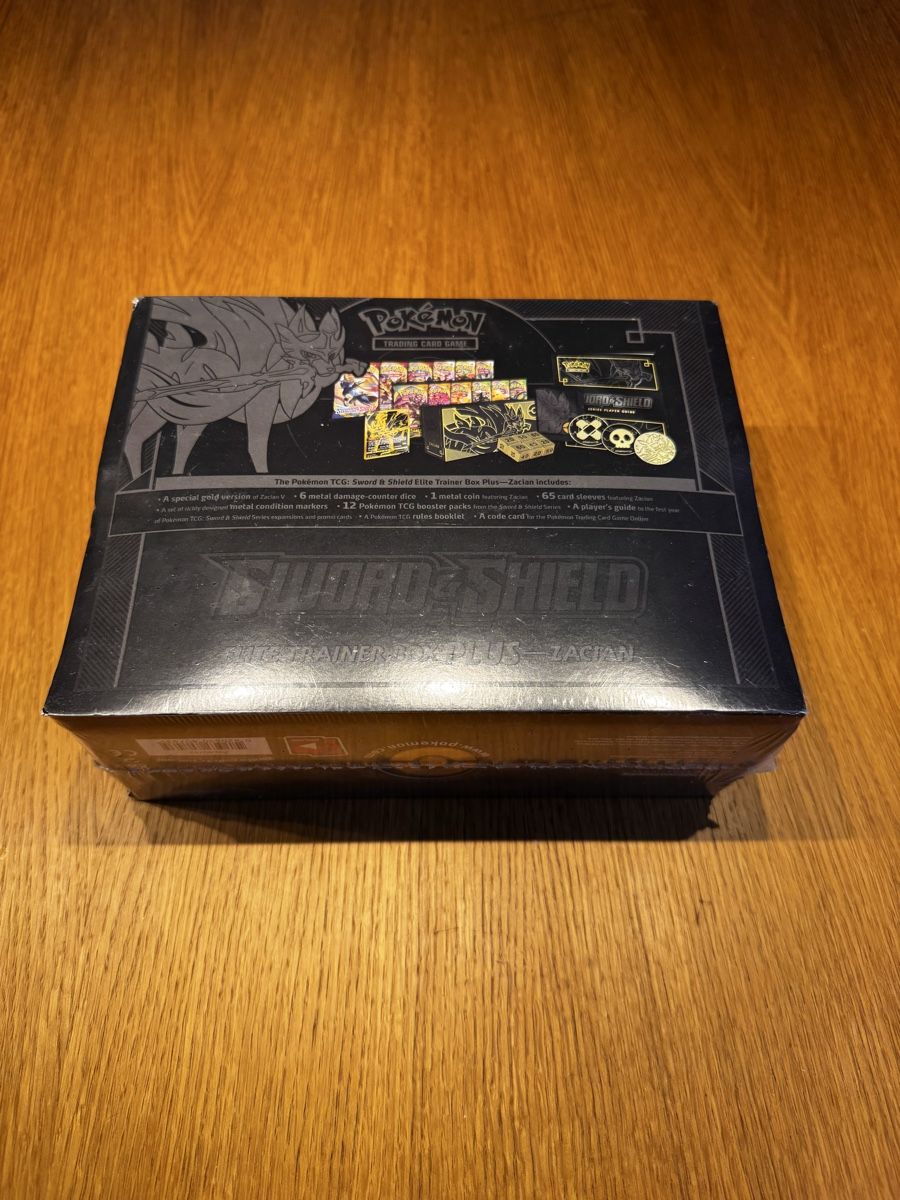 Pokemon Sword & Shield Zacian Elite Trainer Box Plus (Neu und ...