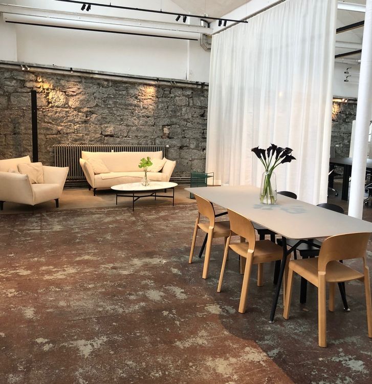 Dining Table Atelier Pfister (x3 tables available) (Gebraucht) in ...