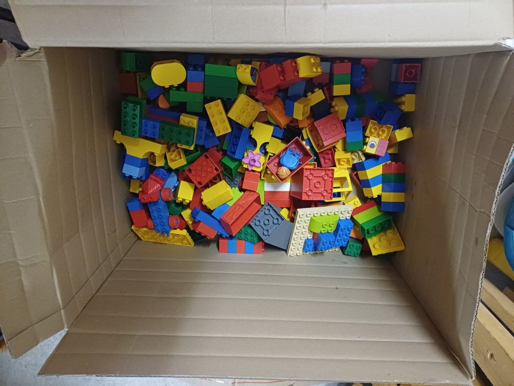 MEGA SET LEGO DUPLO 2 Boxen voller Lego (Gebraucht) in Zürich für CHF ...