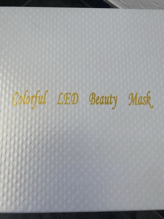 Colorful LED Beauty Mask | Kaufen auf Ricardo