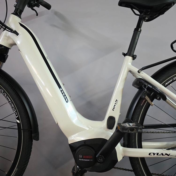 E-BIKE CYLAN 25KM/H | BOSCH ELEKTROVELO | SCHWEIZER BIKE (Gebraucht) in ...