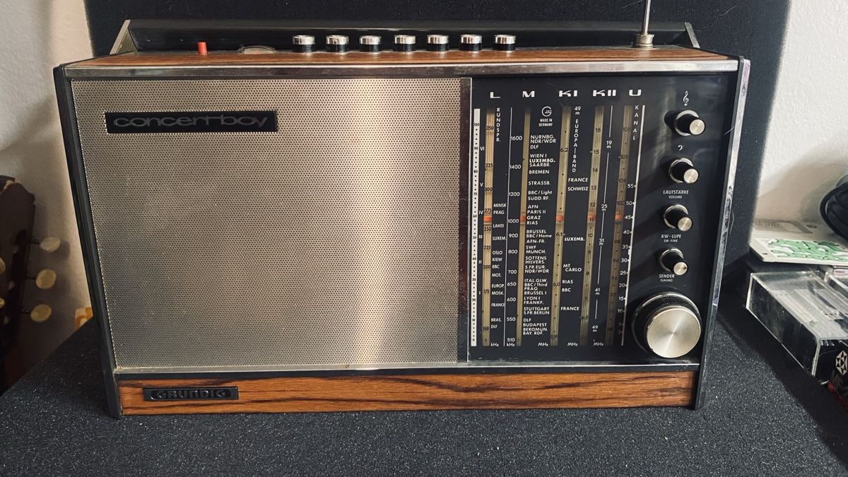 Vintage Grundig Concert Boy Radio - Ein Klassiker! (Gebraucht) in ...