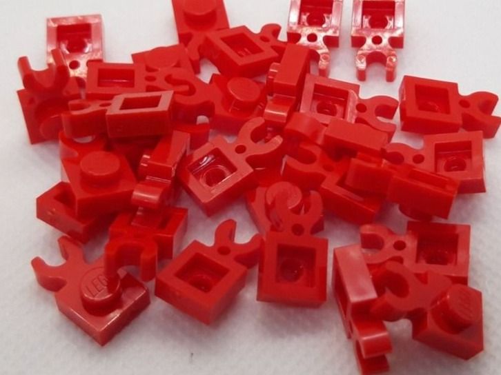 Lego 30 Stk. Plate 1x1 w/holder (rot) (Neu (gemäss Beschreibung)) in ...
