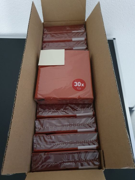 Servietten - 12 Packungen - 25cm x 25cm (Neu und originalverpackt) in ...
