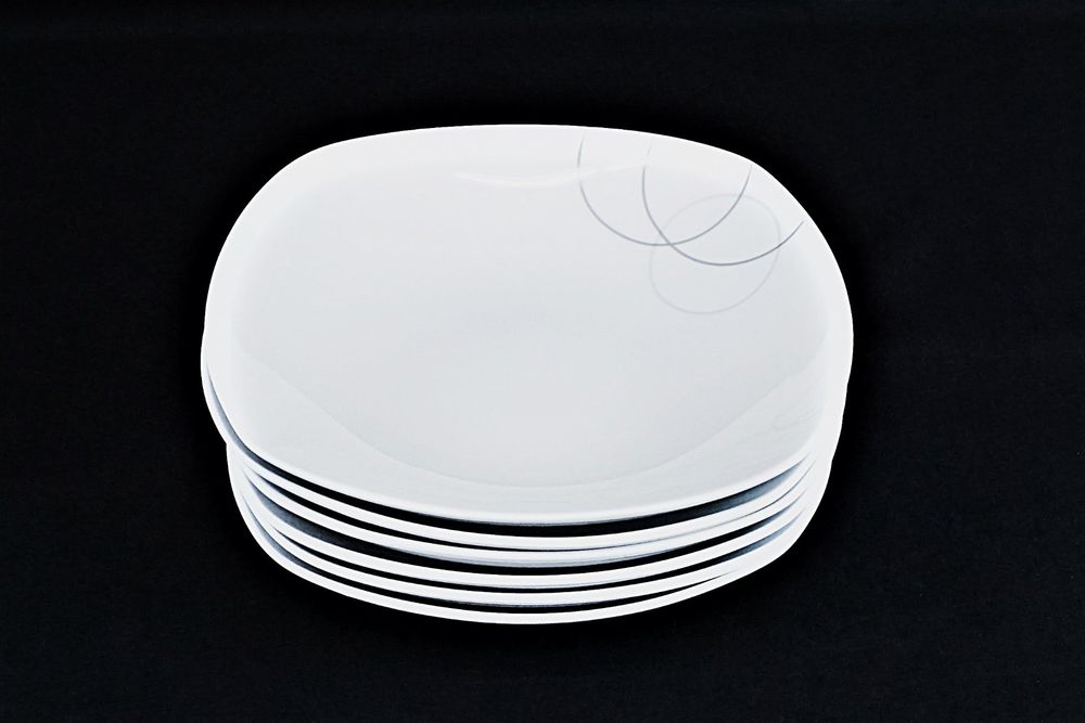 Van Well Teller weiss mit Dekor Grau (Gebraucht) in Pratteln für CHF 1 ...