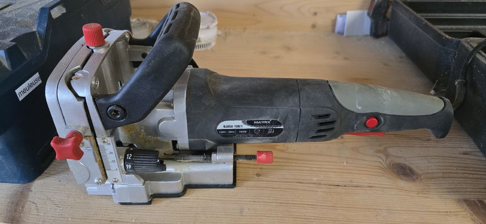 Fraiseuse à lamelle Matrix KF 1801 avec coffret (Gebraucht) in Fey für ...