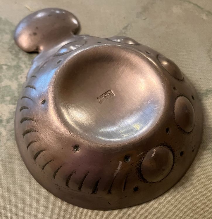 Vide-poche /cendrier en étain avec poignée coquille, vintage (Gebraucht ...