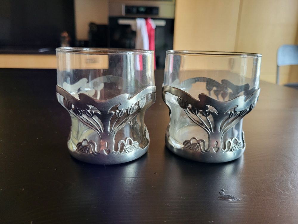 verres style art nouveau (Gebraucht) in Bettens für CHF 54 – mit ...