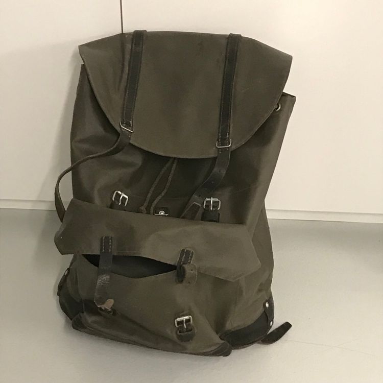 Vintage Militär Rucksack, Armee, grün, Leder, robust (Gebraucht) in ...