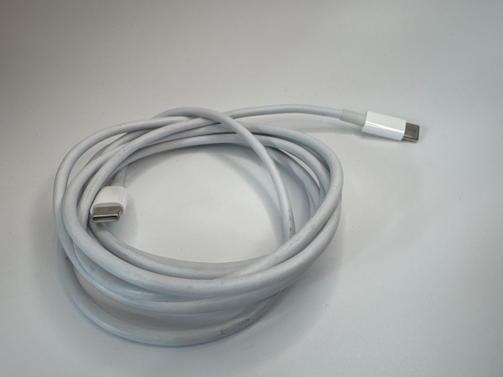 Original Apple Ladekabel USB-C auf USB-C 2 Meter (A1739) (Gebraucht) in ...