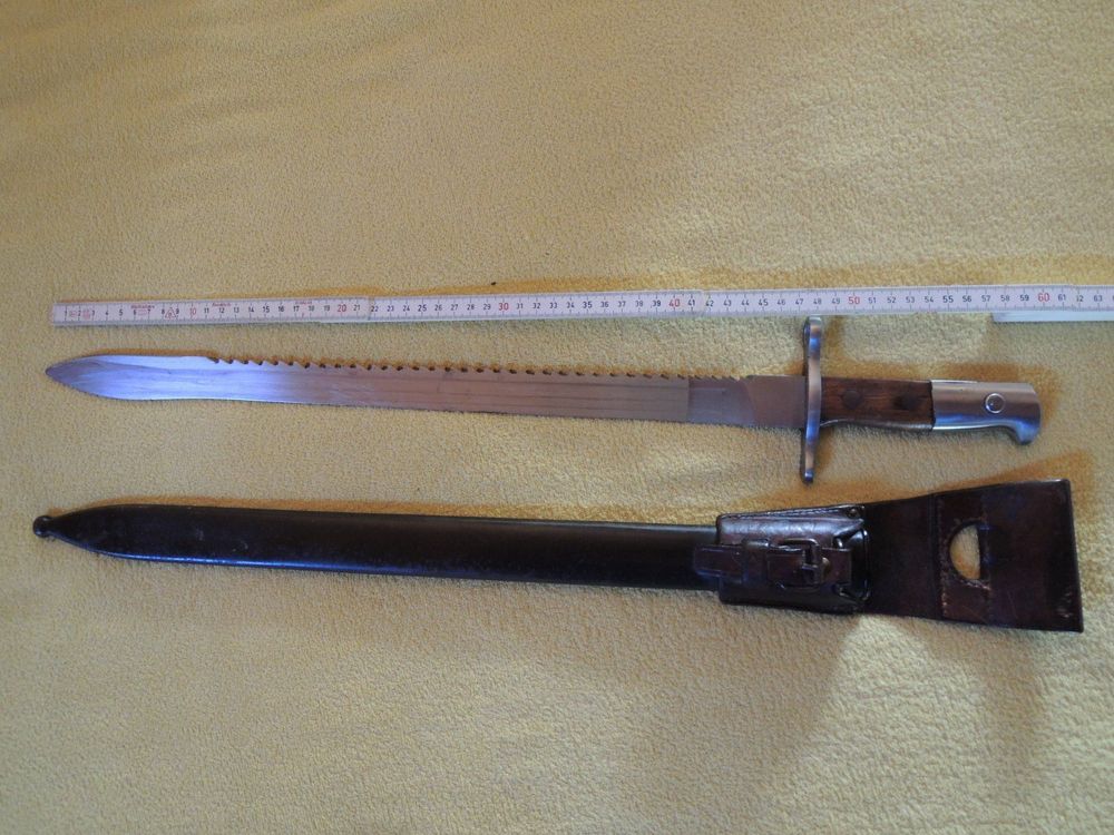 Schweizer Armee Faschinenmesser (Gebraucht) in Uznach für CHF 104 – mit Lieferung auf Ricardo kaufen