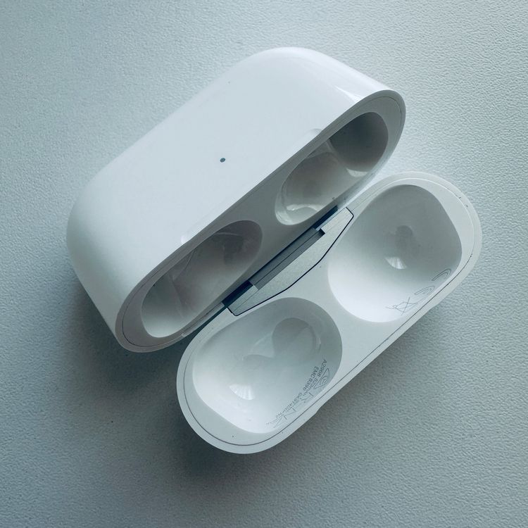 Original Apple Ladecase A2968 für AirPods Pro 2 Gen. USB-C (Neu (gemäss ...