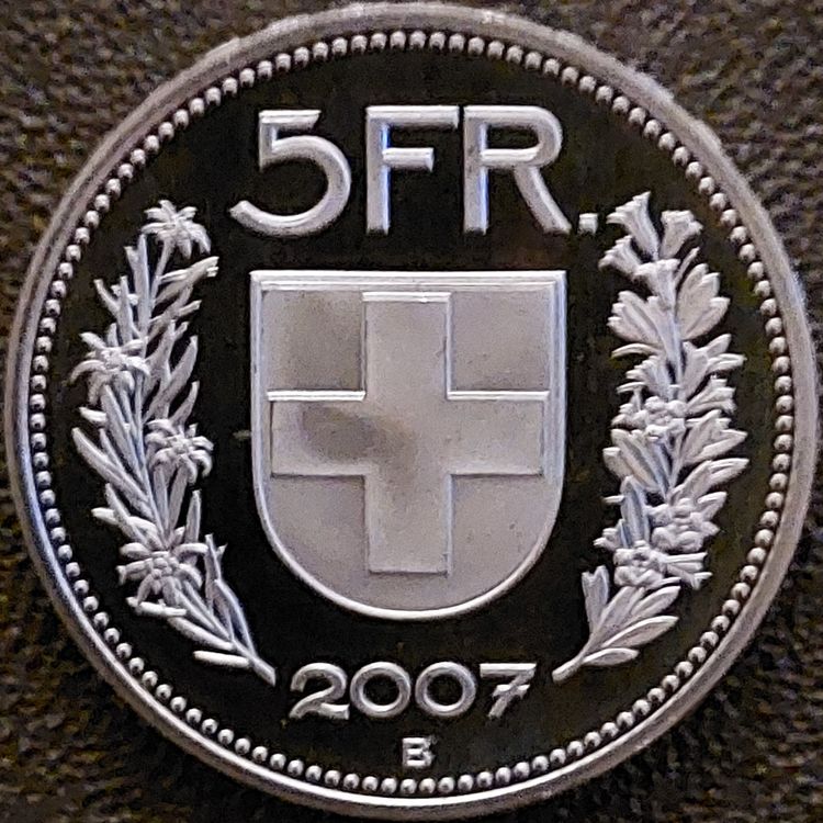 5 Franken 2007 stgl. (Neu (gemäss Beschreibung)) in Arch für CHF 12 – mit Lieferung auf Ricardo ...