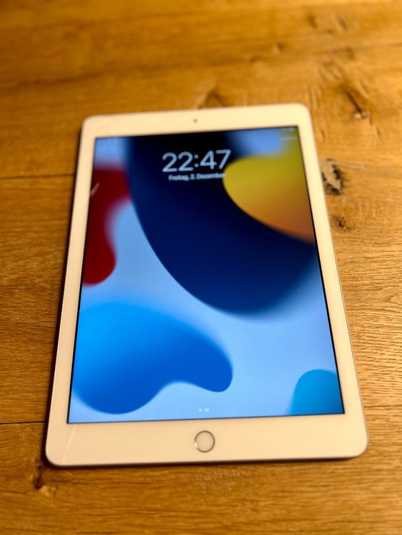 ®️ Apple iPad 6th Gen. 2018, 128GB | Kaufen auf Ricardo