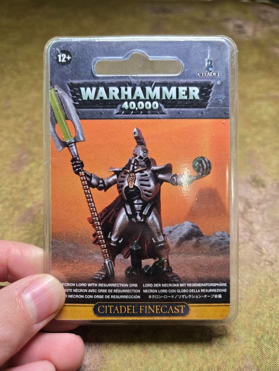Warhammer 40k Necron Lord with R. Orb (altes Modell) (Gebraucht) in ...