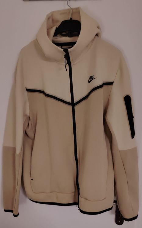 Nike Tech Fleece Hoodie Size Cream M/L | Kaufen auf Ricardo