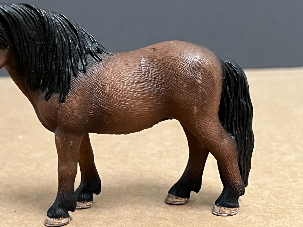 Schleich 13651 Dartmoor Pony Stute Pferd (Gebraucht) in Ennetbaden für CHF 12 – mit Lieferung ...
