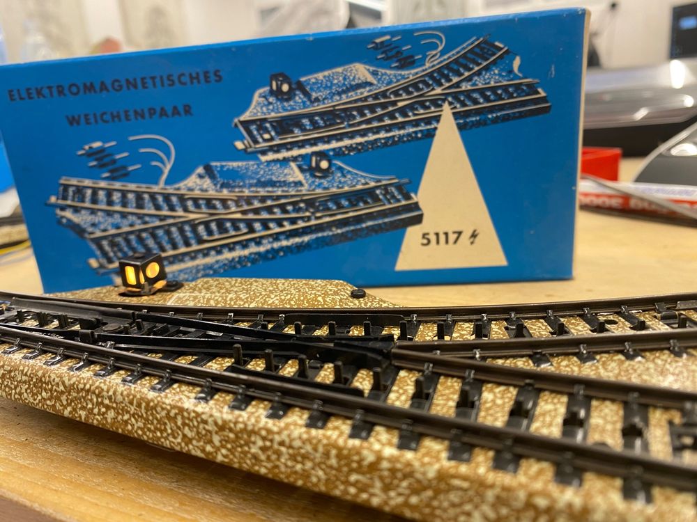 Märklin 5117 Elektromagnetisches Weichenpaar | Kaufen auf Ricardo