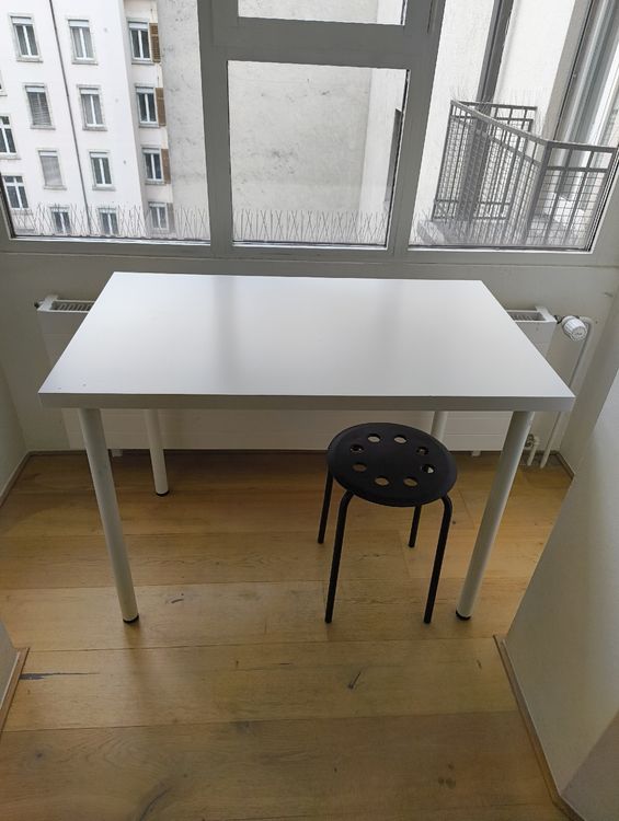 Weisser Tisch mit Hocker (Gebraucht) in Luzern für CHF 10 – nur ...