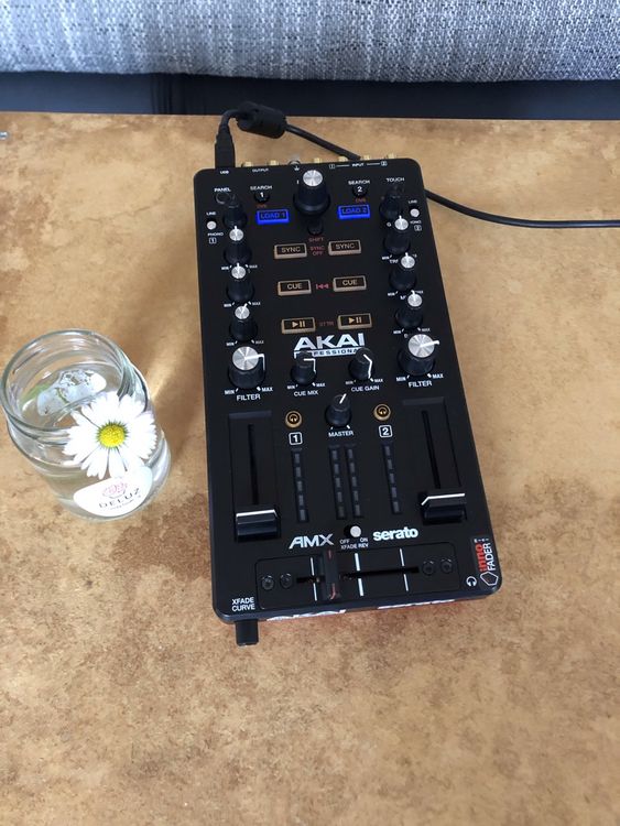 Akai AMX Serato Mixing-Controller | Acheter sur Ricardo