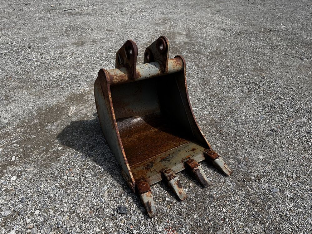 Tieflöffel zu Bagger 2.5-3.5 t mit Bolzenaufnahme (Gebraucht) in ...