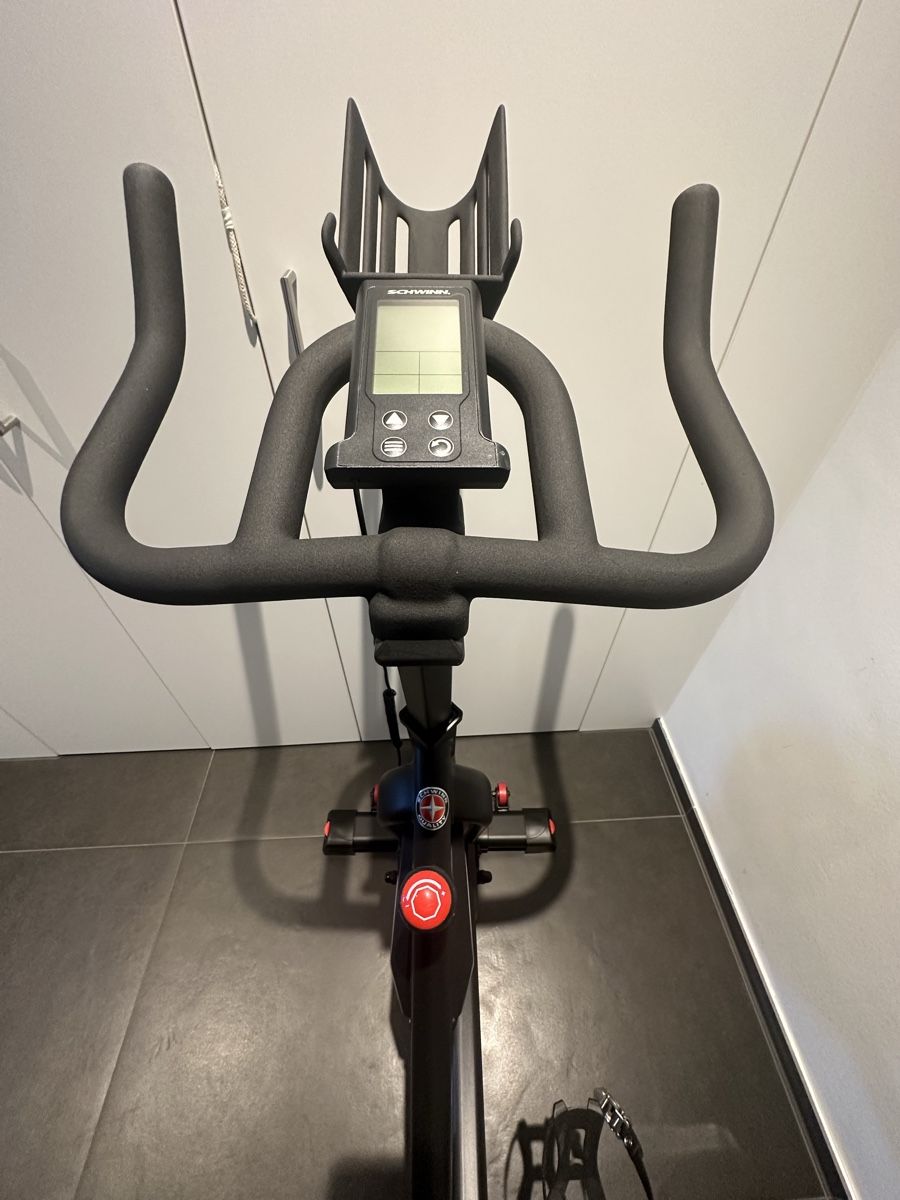 Schwinn Fitness Indoor Cycle IC7 Top Zustand, Heimtrainer (Gebraucht ...