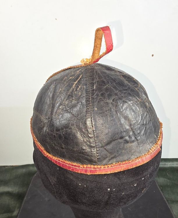 Berner Mutz Kappe – traditionelle Kappe aus der Schweiz (Gebraucht) in ...