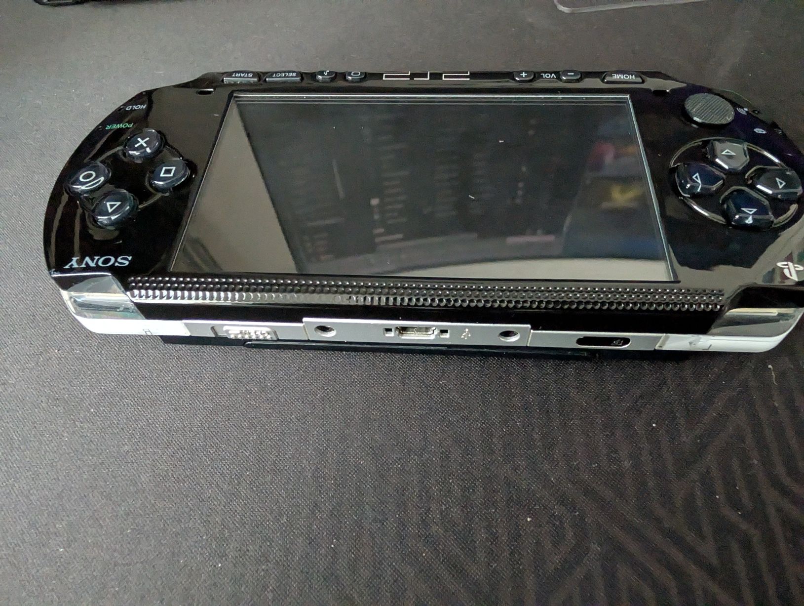 PSP 1004 con 2 batterie (Usato) a Lugano per CHF 59 – con consegna ...