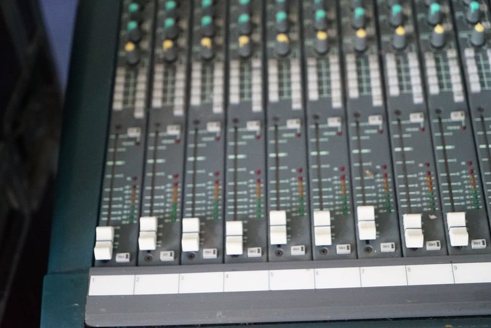 Soundcraft K3 Theatre 40 channel profi mischpult der 90er (Gebraucht ...