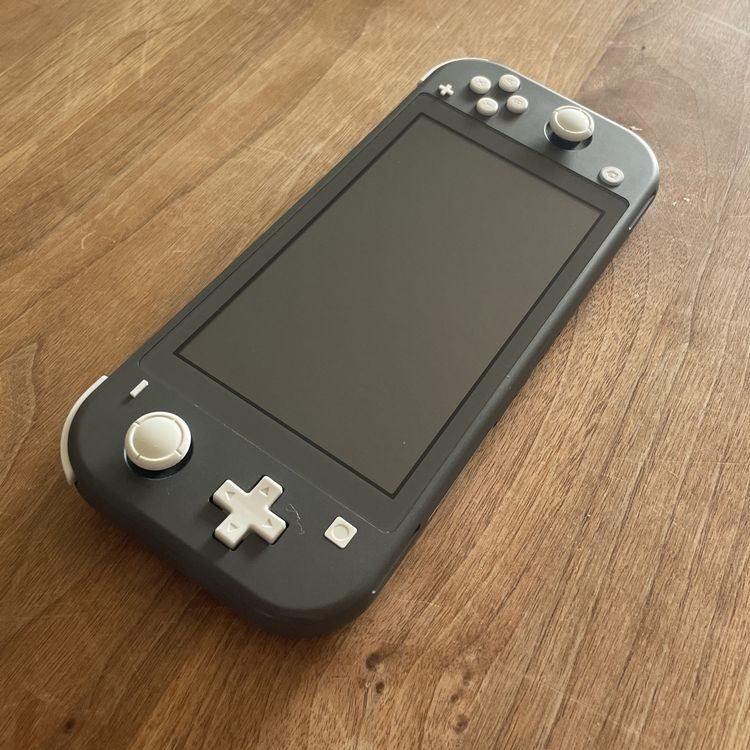 SWITCH LITE - gray | Kaufen auf Ricardo