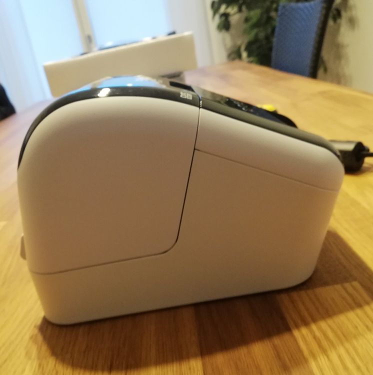 Brother P-touch QL800 / Labelgerät / mit 2 Rollen Etiketten | Kaufen auf Ricardo