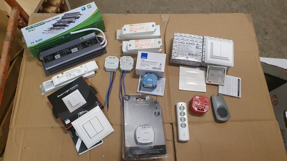 Restposten Elektro Funk Schalter (Neu (gemäss Beschreibung)) in Dorf ...