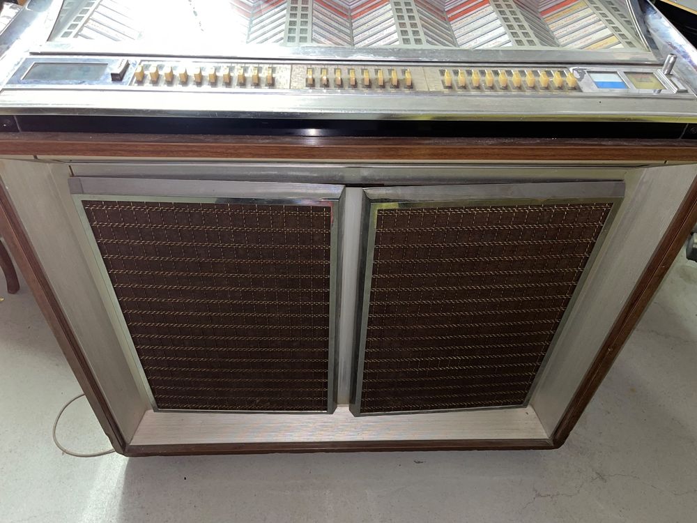 Musikbox Seeburg LP Console! Jukebox! (Gebraucht) in für CHF 375 – nur ...