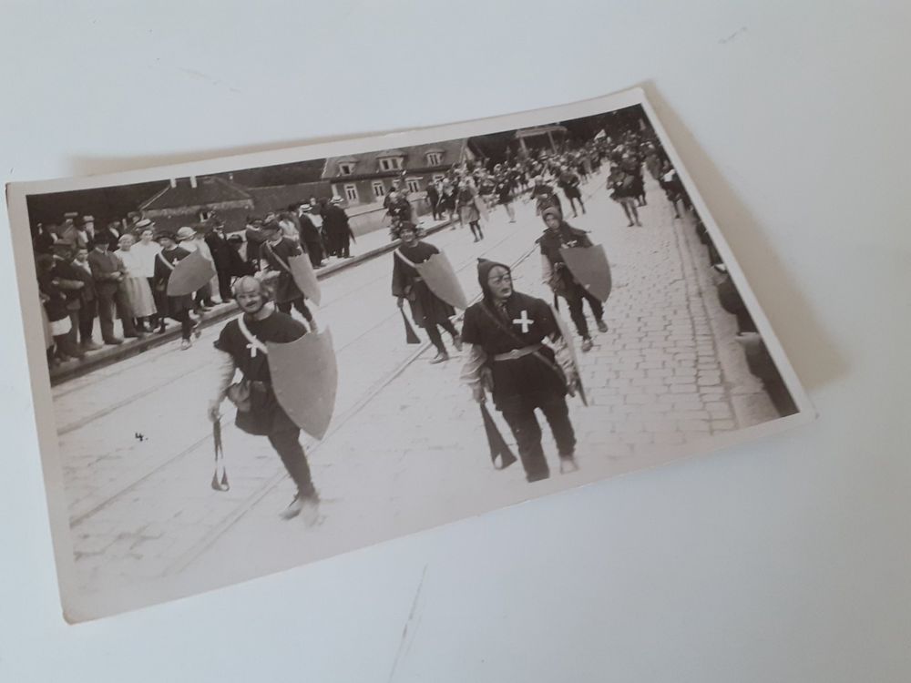UMZUG SCHWEIZER KRIEGS SOELDNER -UNIFORMEN -CARL JOST - BERN (Gebraucht ...