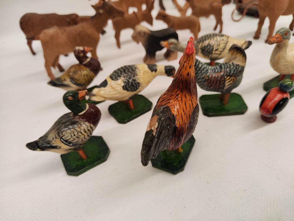 Antike Holz Tier Figuren Ziege Ente Bär Ross Hund Schaff (Gebraucht) in ...