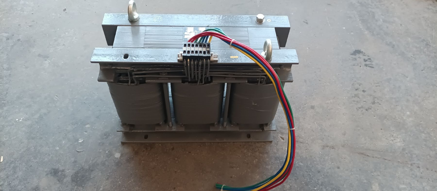 Trafo 10 kVA, 3 Phasen 400V /380v (Defekt) in eggersriet für CHF 10 ...