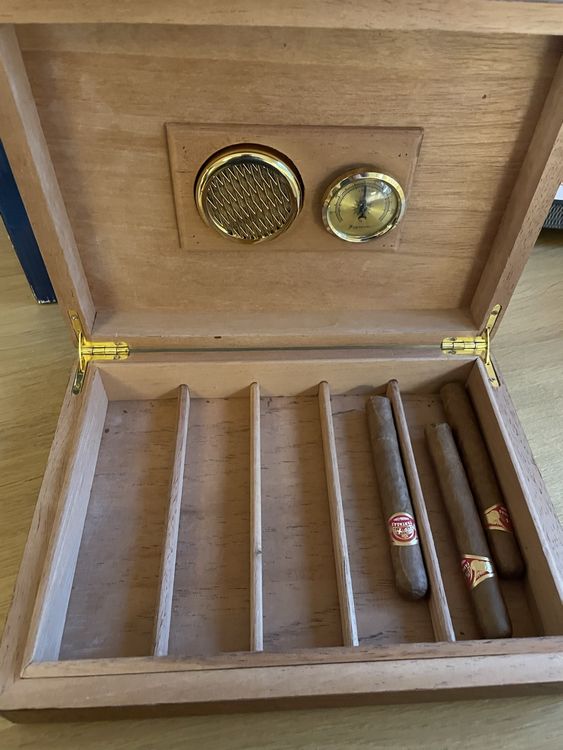 Boîte à Cigare (Gebraucht) in Lausanne für CHF 20 – mit Lieferung auf ...