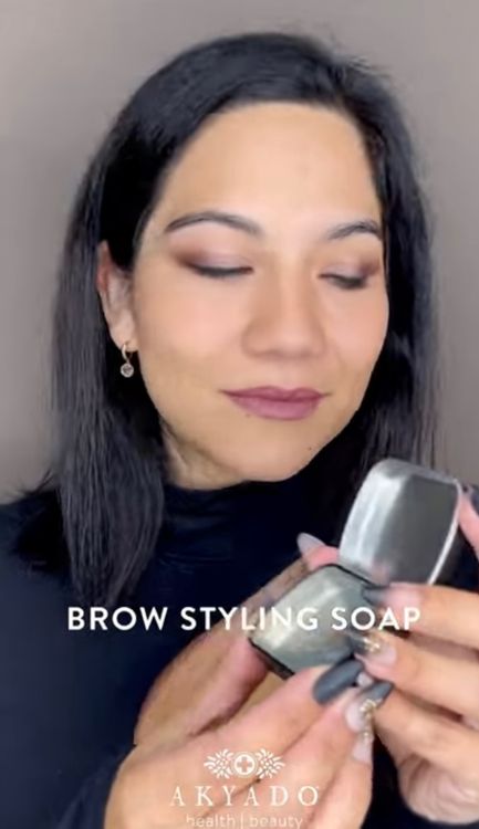 Akyado Augenbrauen Styling Set / BROW STYLING KIT (Neu und originalverpackt) in Zäziwil für CHF ...