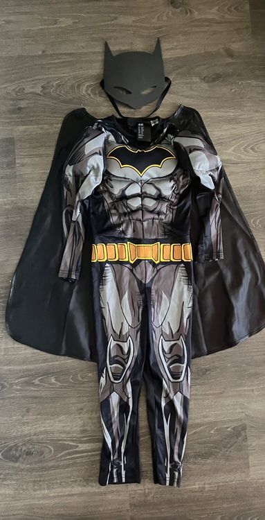 Batman Kostüm H&M Gr. 110/116 (Gebraucht) in für CHF 18 – mit Lieferung auf Ricardo kaufen