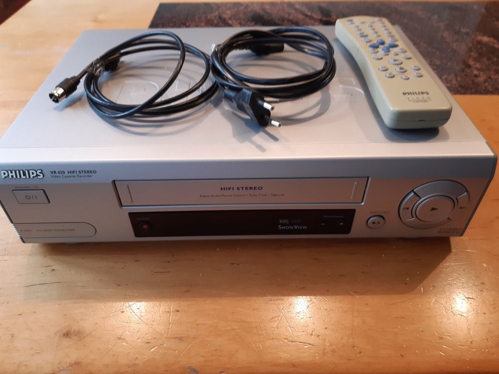 Video Recorder VHS (Gebraucht) in Weisslingen für CHF 32 – mit ...