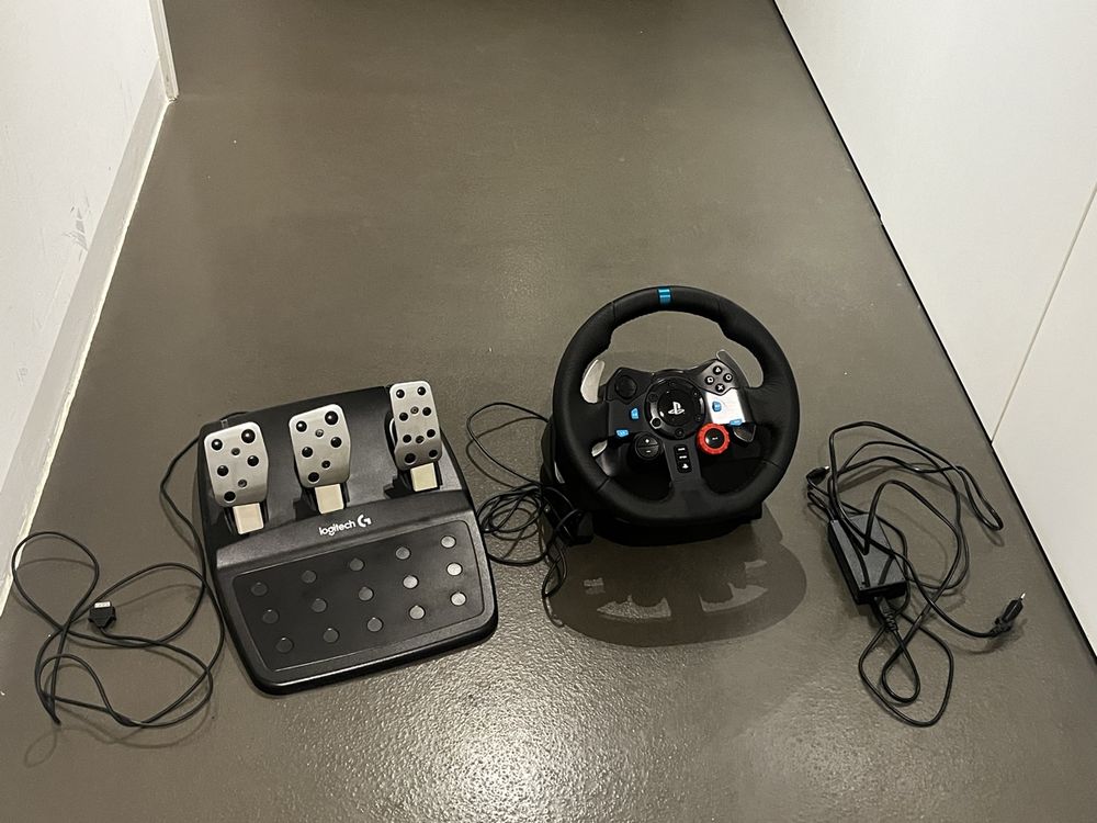 Logitech G29 Lenkrad inklusive Pedale | Kaufen auf Ricardo