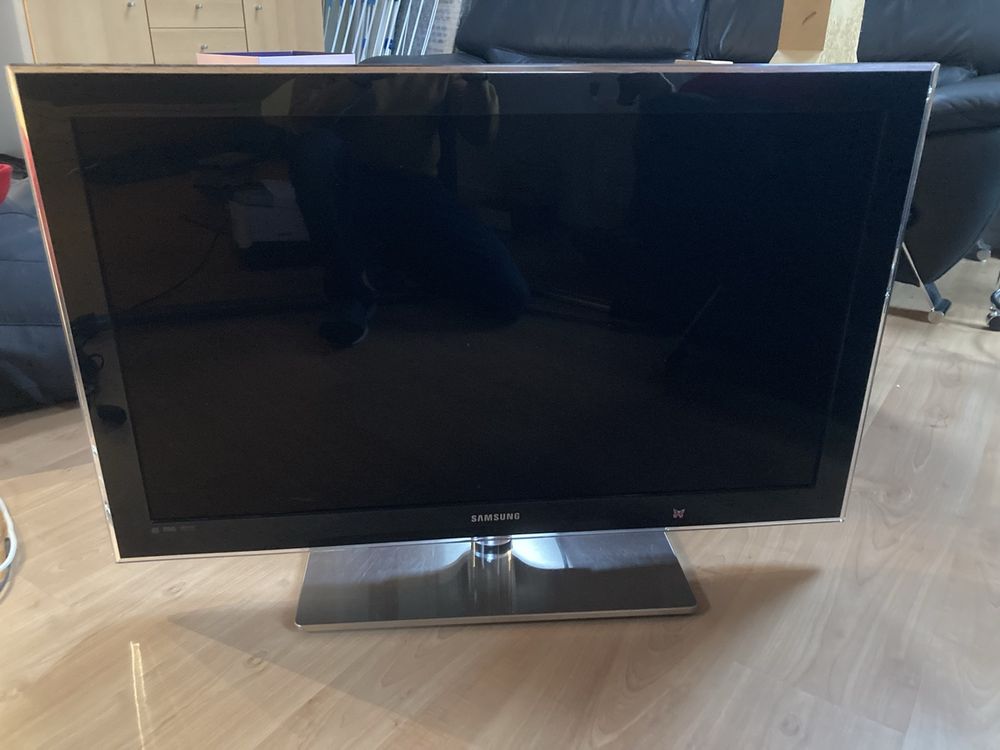 Samsung LED TV 40 Zoll 8000 Series | Kaufen auf Ricardo