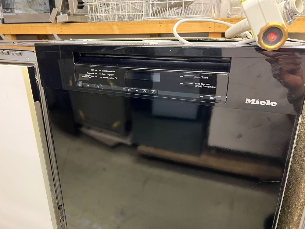 Miele mit Besteckschubladen Euro Norm Lieferung und Montage (Gebraucht) in für CHF 690 – nur ...