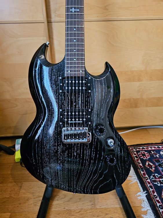 ESP D-KV (Signaturmodell von Kaoru von Dir en grey) (Gebraucht) in ...