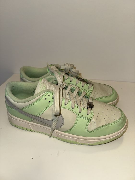 Nike Dunk Low vert pastel custom, en parfait état! (Neuf (Voir ...