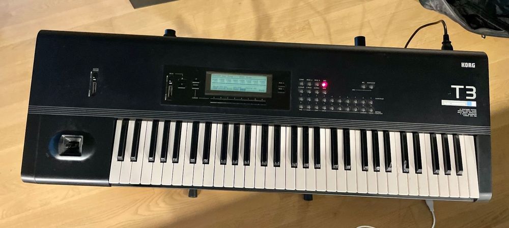 Korg T3 Digital Synthesizer/Workstation | Kaufen auf Ricardo