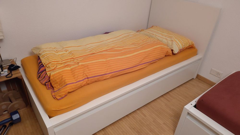 Bett mit Staubschubladen und Matratze | Kaufen auf Ricardo