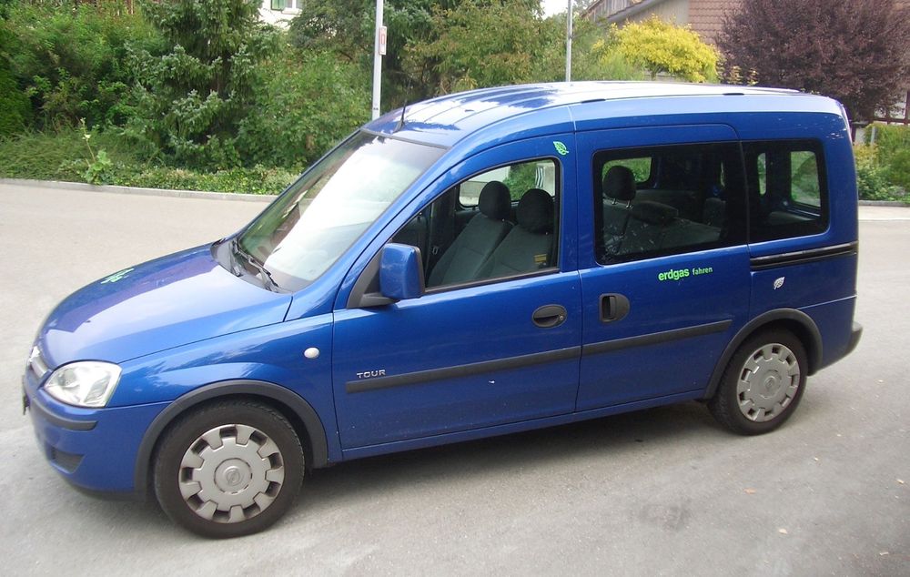 Opel Combo C16 CNG, blaumet., Jg. 10/2005 (Gebraucht) in Seuzach für ...